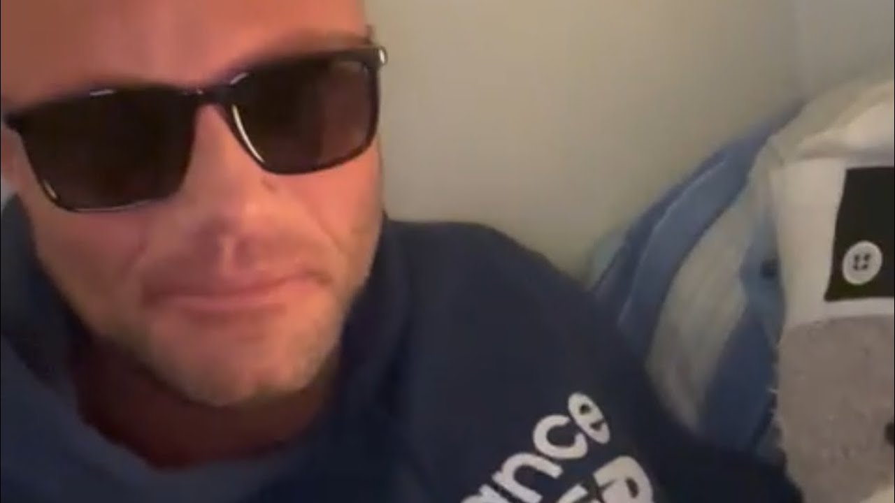 GEWOON IEDEREEN NAAIEN - VLOG #856 - YouTube