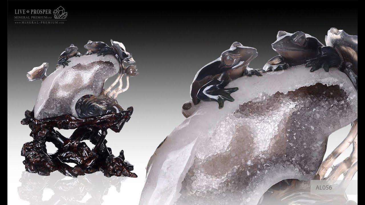 Mineral Premium Solid Geode Amethyst Agate carving of two frogs on a ...