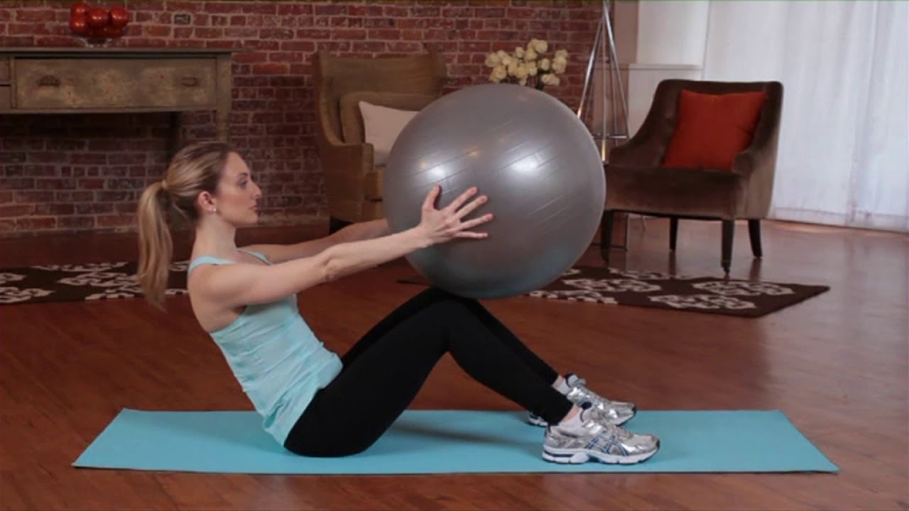 FITNESS BALL SEATED RUSSIAN TWIST - YouTube