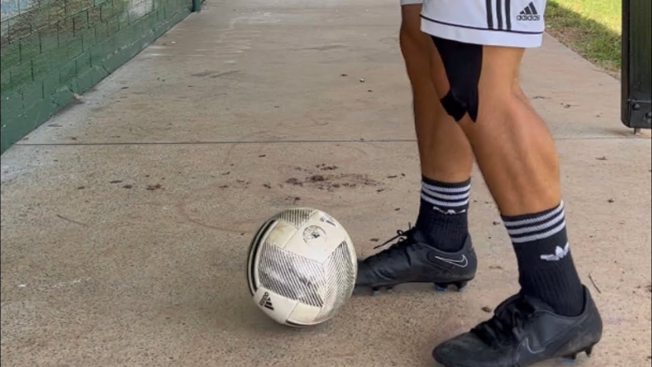 Drills to Improve Your first touch and ball mastery - YouTube
