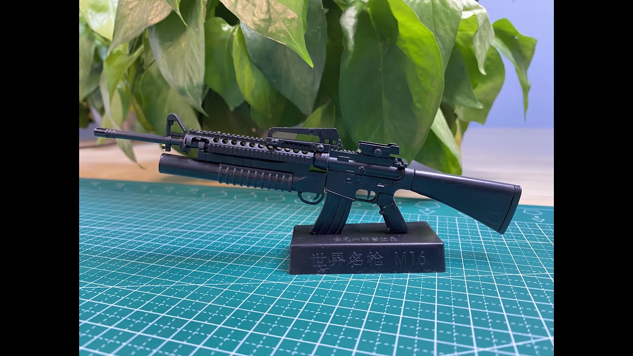 1:6 M16 Gun Model With Grenade Launcher Tiny M16 Toy Gun Unboxing - YouTube