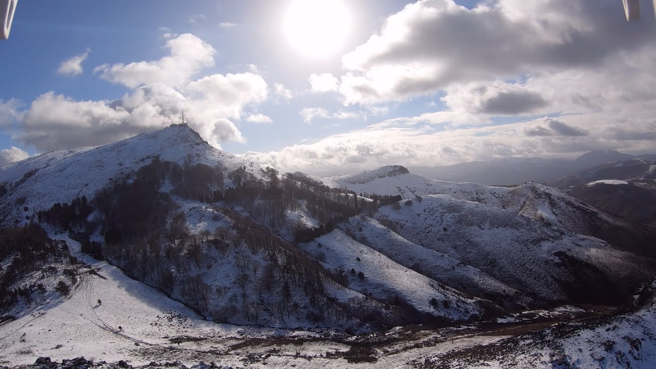 LA RHUNE EN HIVER VUE DU CIEL (DRONE 4K) - YouTube
