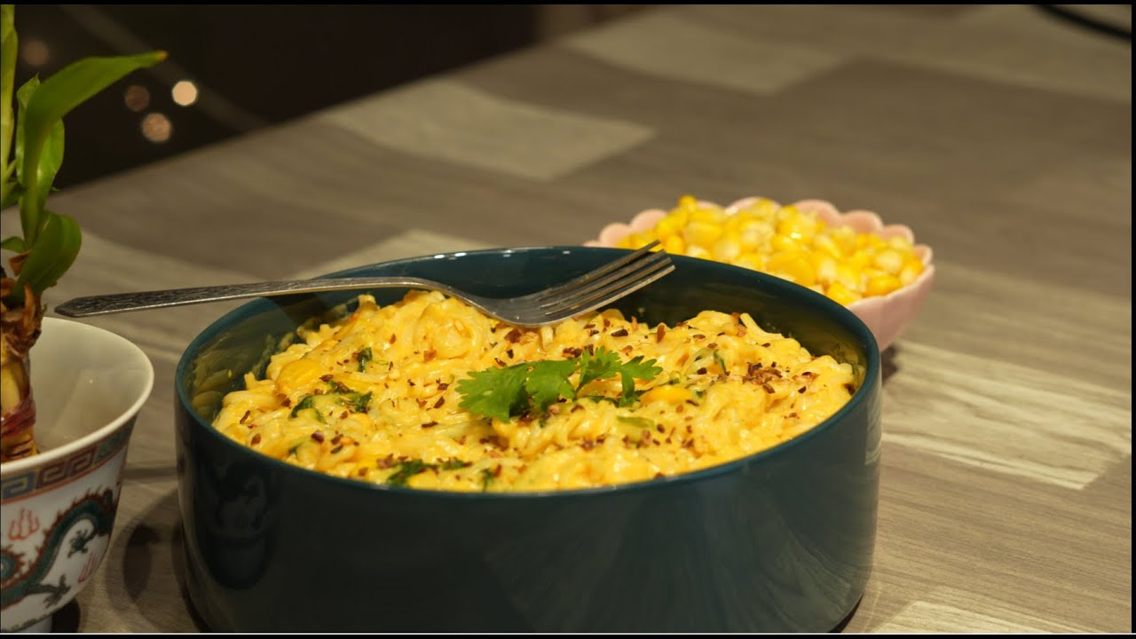 White Sauce Maggi Recipe | Easy Fusion Recipe - YouTube