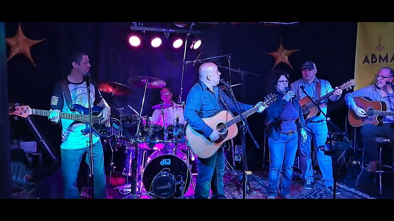 33.(???) Maurice Belliveau At The Paysan Fri Dec 27th 2024 - YouTube