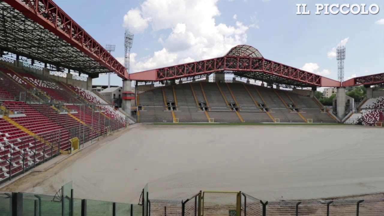 Trieste, i lavori allo stadio Rocco - YouTube