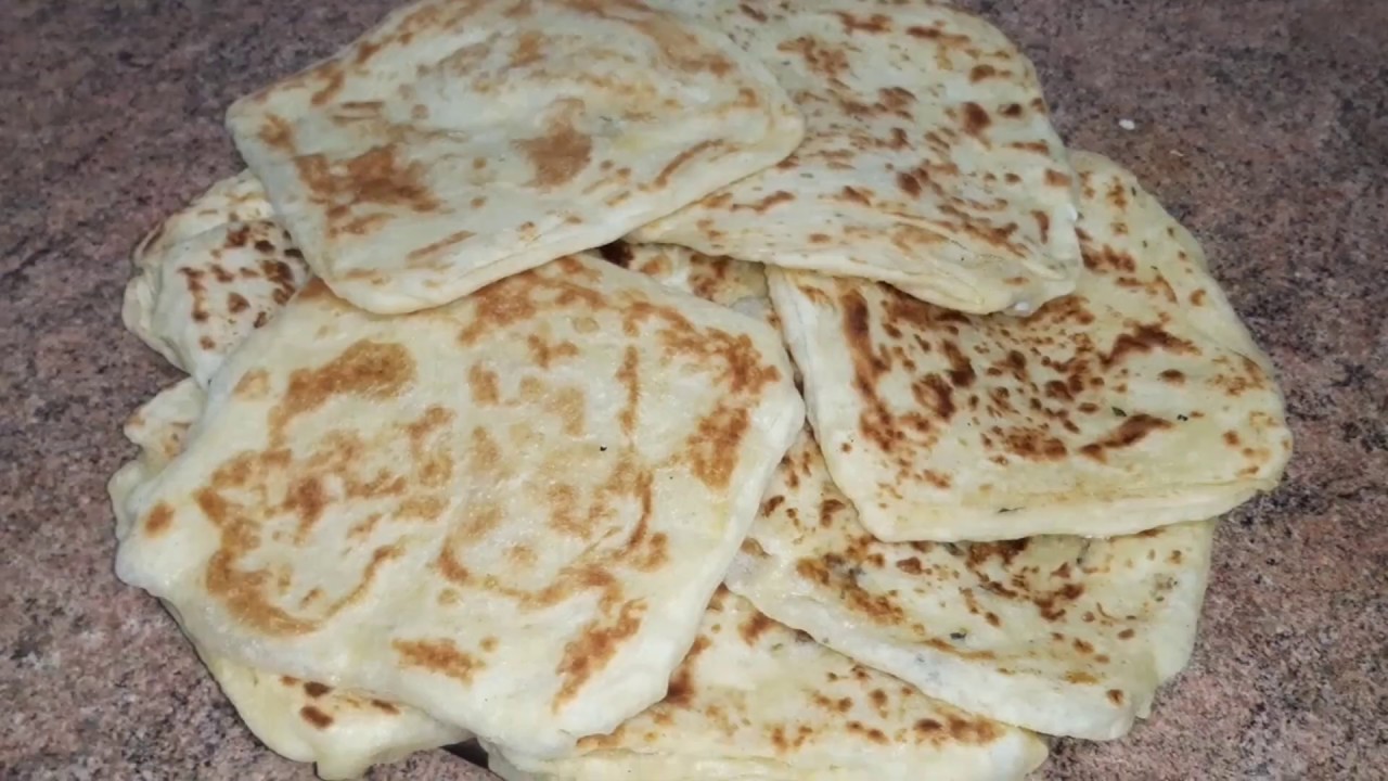 Msamen marroquí relleno con queso y orégano - YouTube