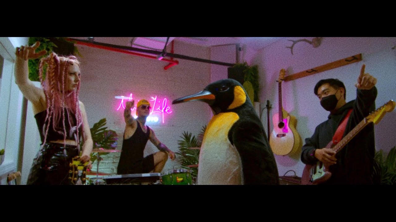 Rocket Pengwin - Alone (Lyric Video) [Ultra Music] - YouTube