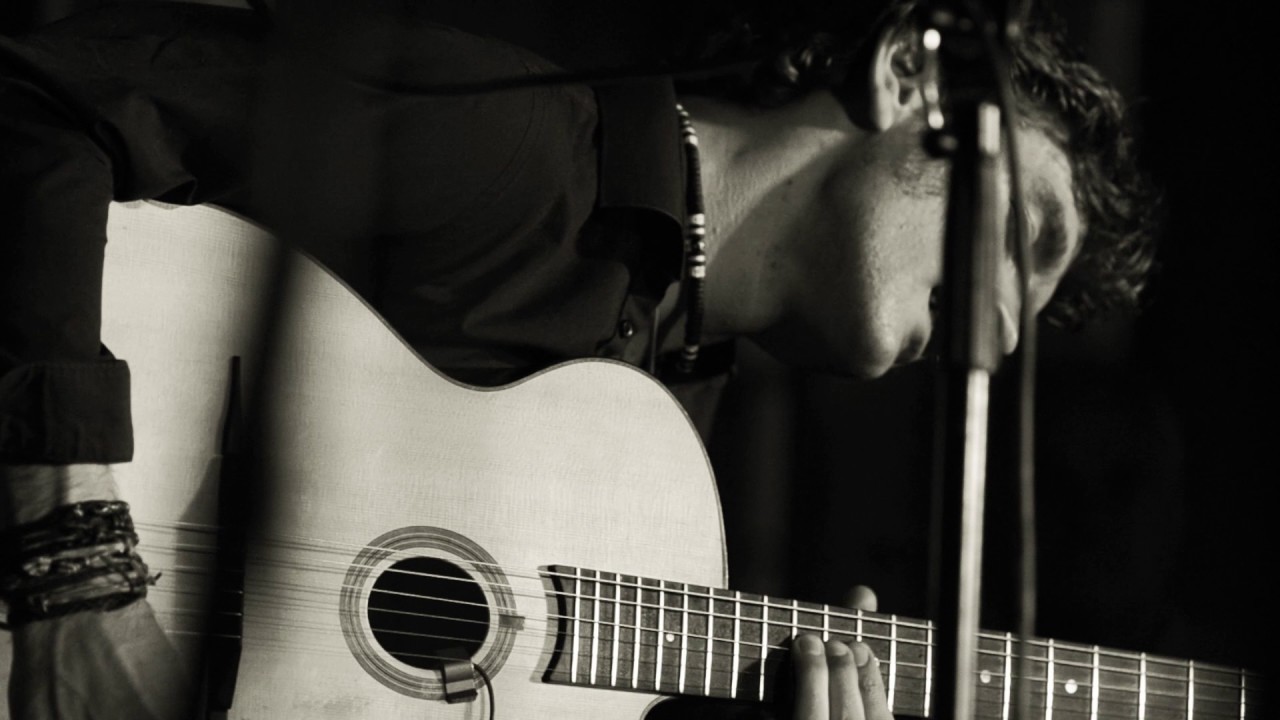 Remi Harris - Live at the Atrium Clitheroe - YouTube