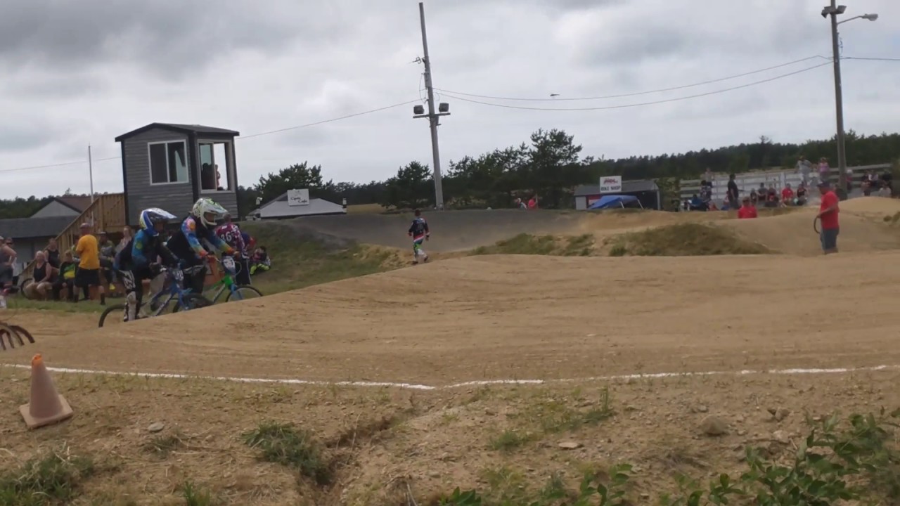 Cape Cod BMX 2017 state qualifier.7-1 Moto 2 - YouTube