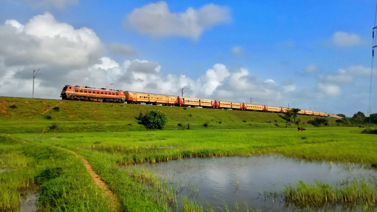 Beautiful Scenic Landscape - 12620 Matsyagandha Exp. - Kumta, Konkan ...