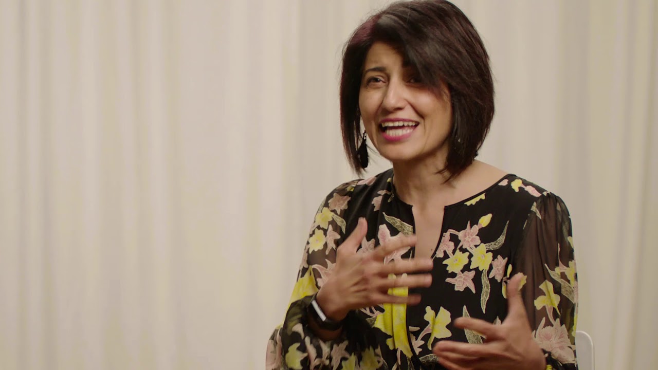 Hadeel Mustafa Anabtawi on The DVF Awards - YouTube