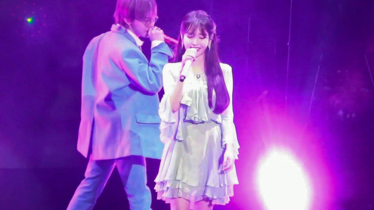 171209 아이유(IU) - 팔레트(Palette) Feat. G-DRAGON 직캠 @ Tour Concert 'Palette ...