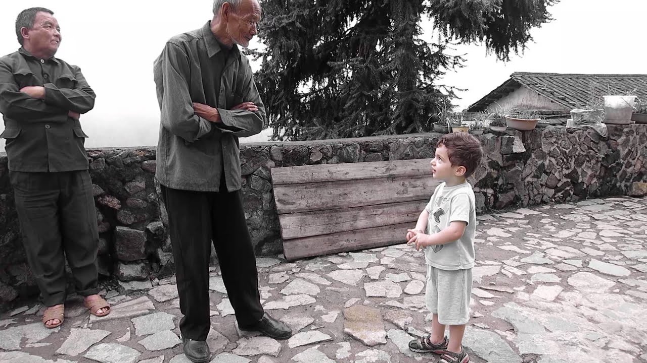 Fujian Hakka - men talk - YouTube