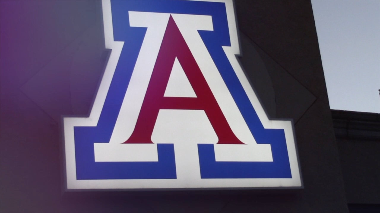 University of Arizona Baseball Meets Kid Unstoppable - YouTube