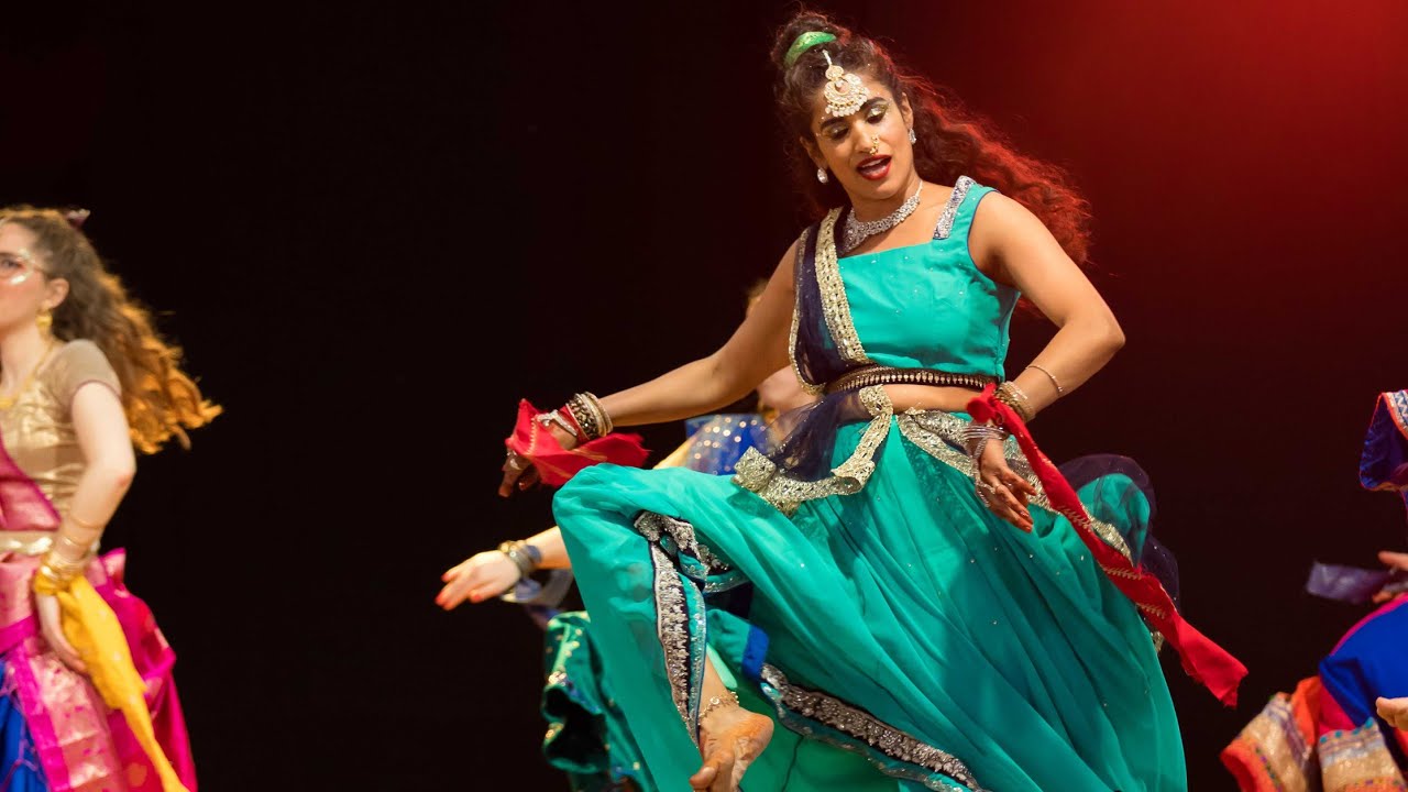 Spectacle Bollywood | Mairie De Caluire et Cuire | Lyon 🇫🇷 | Rafia Bon ...