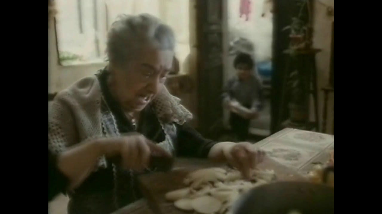 Kleenex Tissues TV Commercial 1985 - YouTube