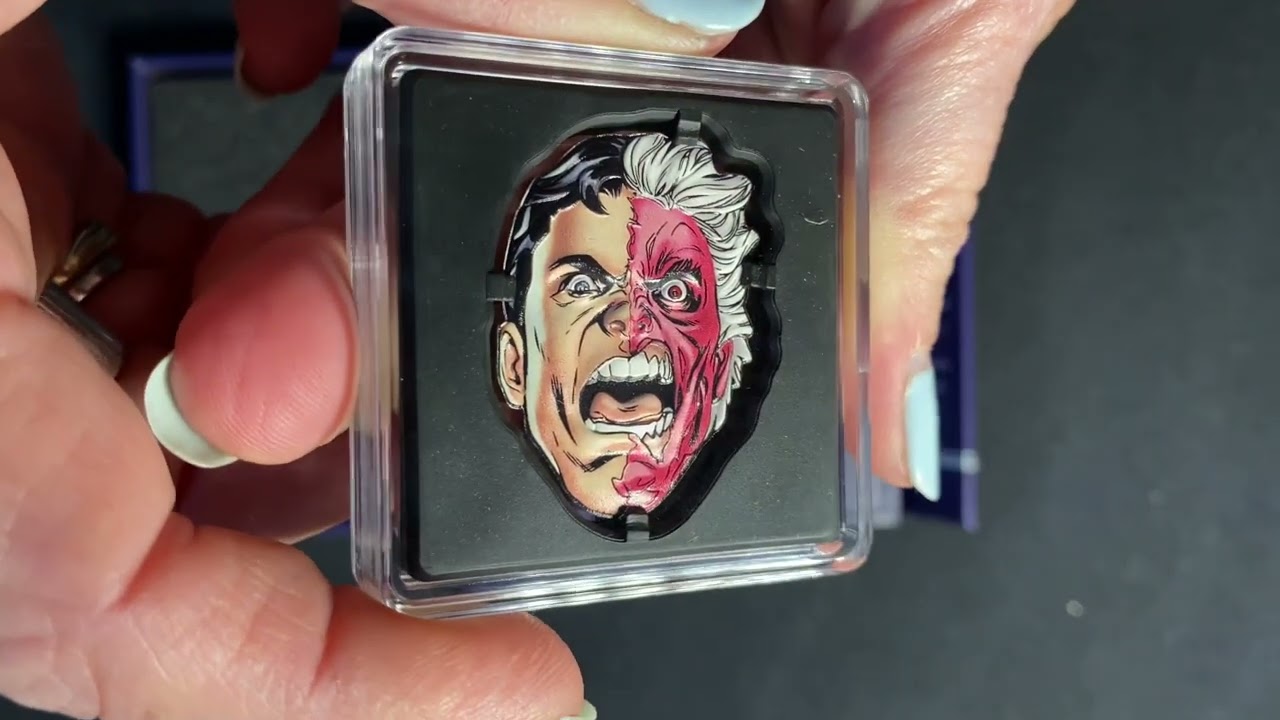 Faces of Gotham™ - TWO-FACE™ 1oz Silver Coin - YouTube