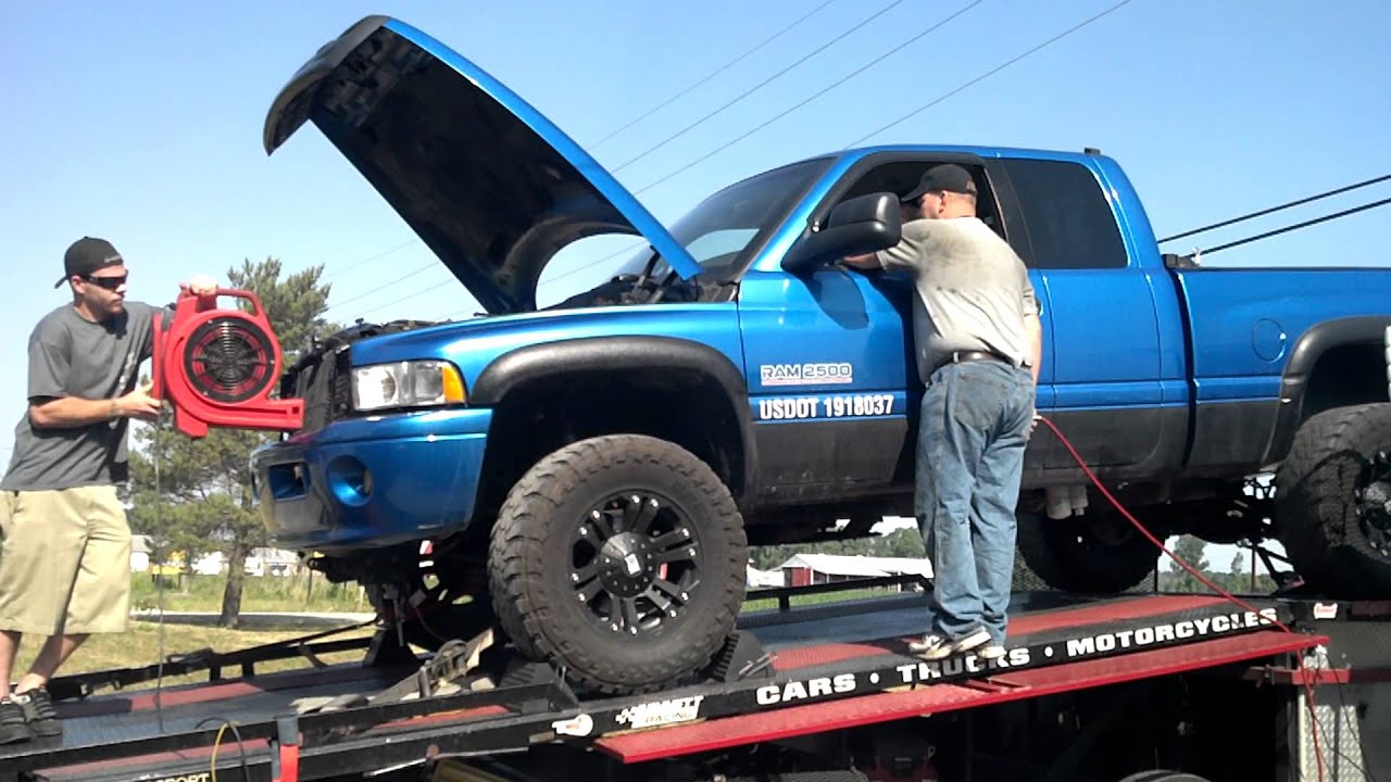 Ben Rizzo 01 Cummins 603 hp 1114 lb-ft - YouTube