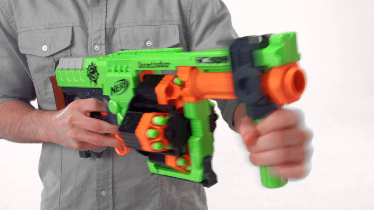 Nerf zombie strike dominátor pumpovací se 4 bubny - YouTube