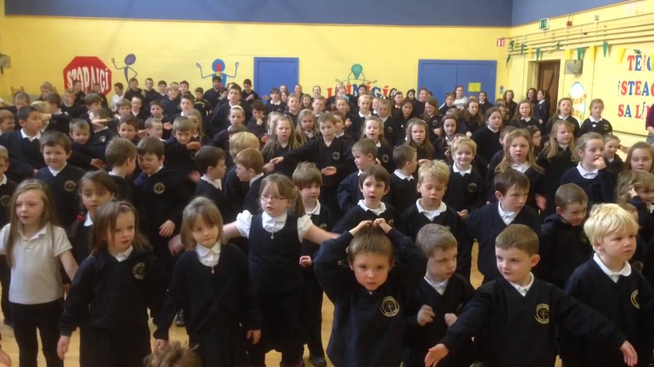 Gaeilge 24 - Crecora N.S. - YouTube