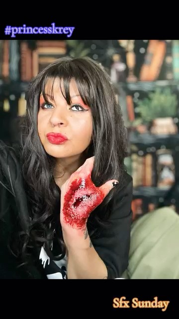 SFX Open Wound #princesskrey #makeup #sfxmua #halloween #reccomended # ...