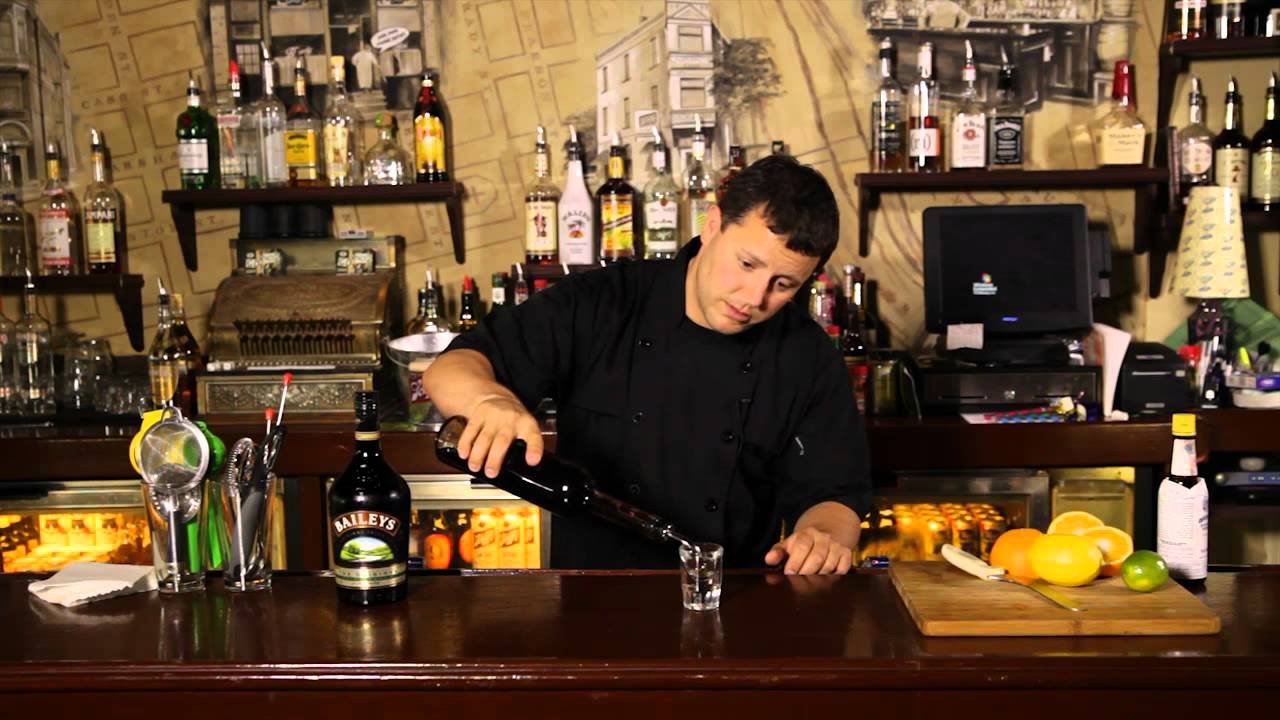 How to make a Baby Guinness Shot - YouTube