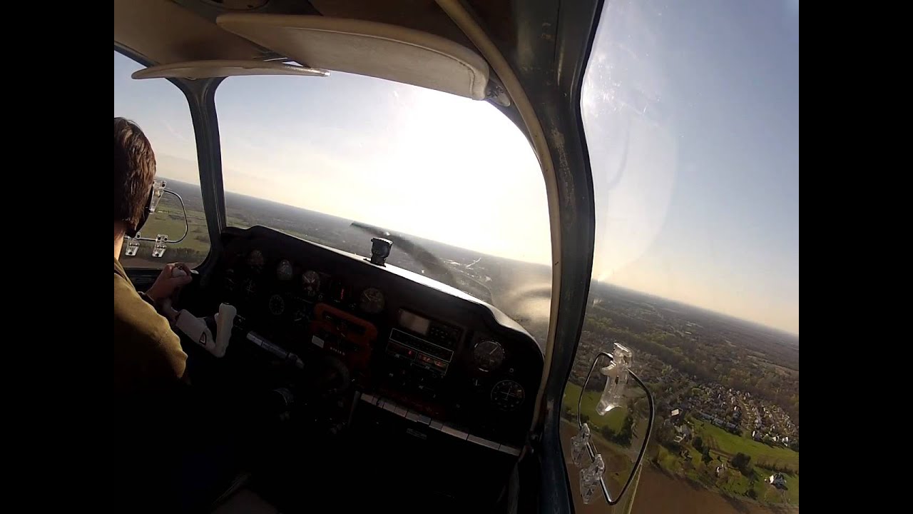 Airport Fly by and landing at N14 - YouTube