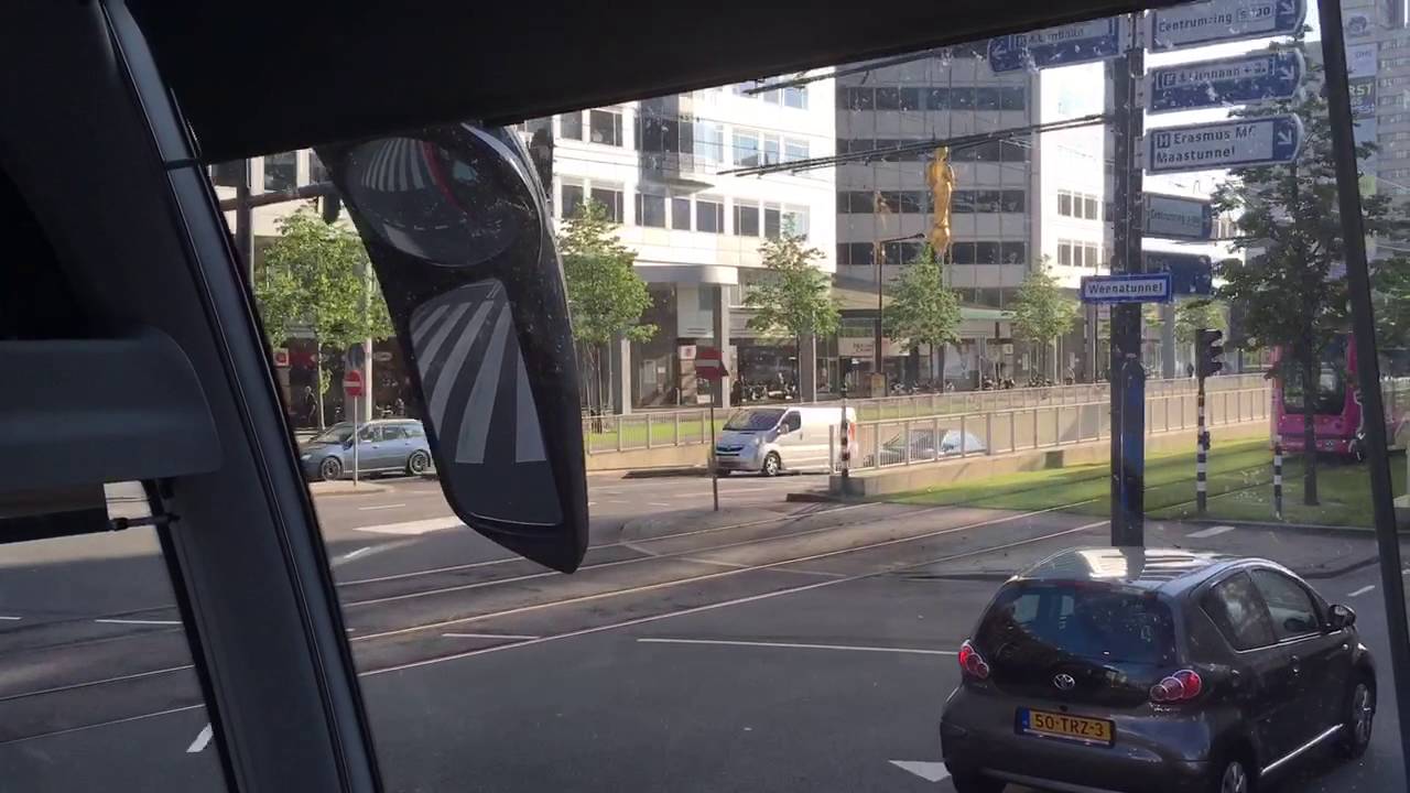 Oui bus in Rotterdam NL - YouTube