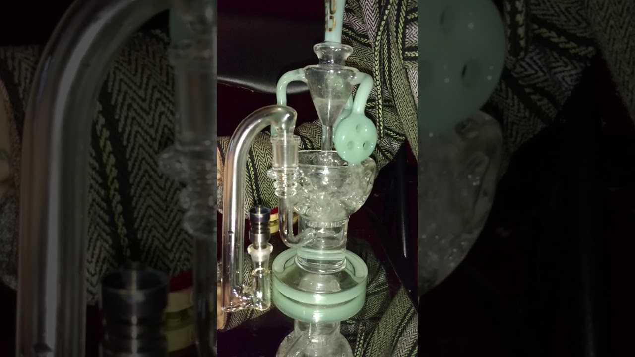 Smoke cartel dab rigs - YouTube