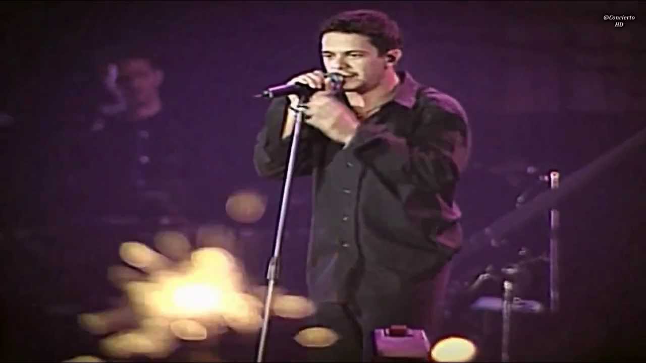 MI SOLEDAD Y YO - ALEJANDRO SANZ - YouTube