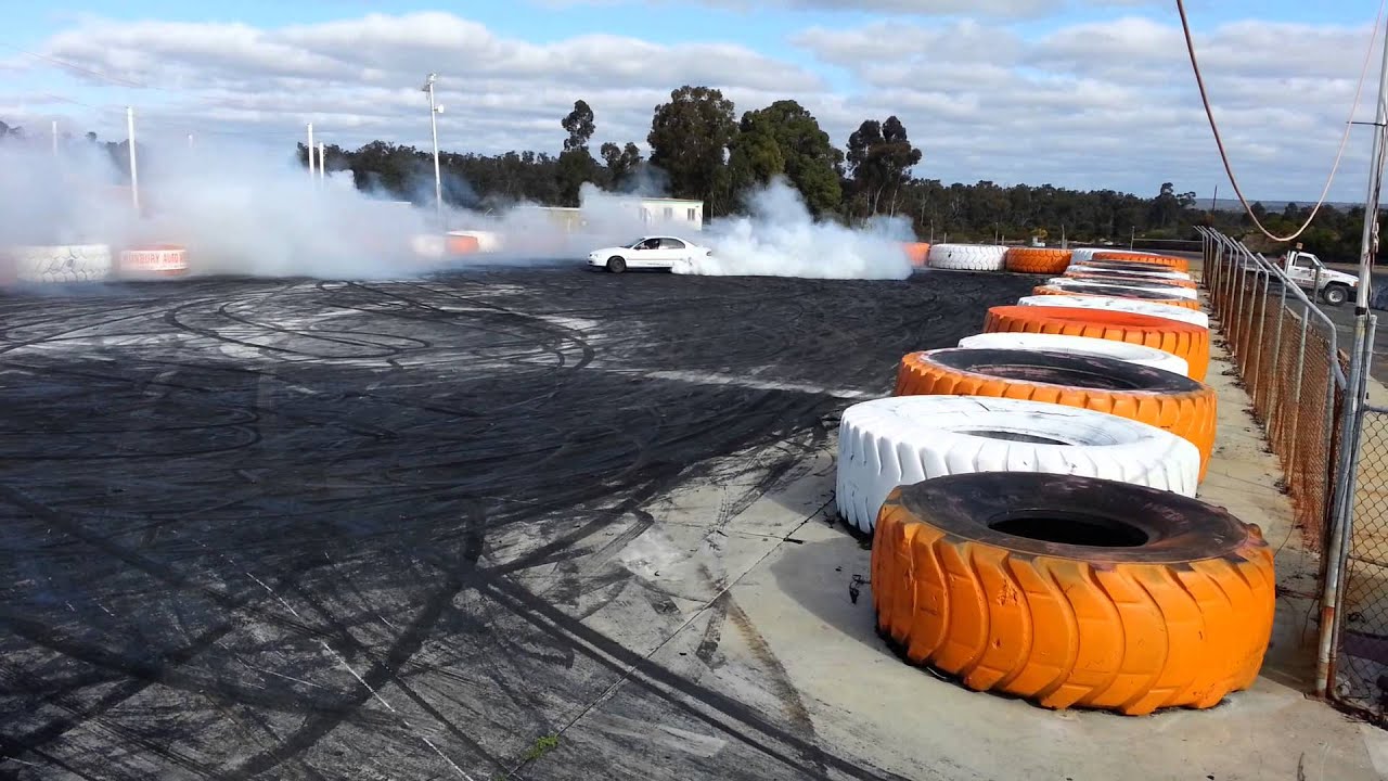 Vt twin turbo ls1 skid - YouTube