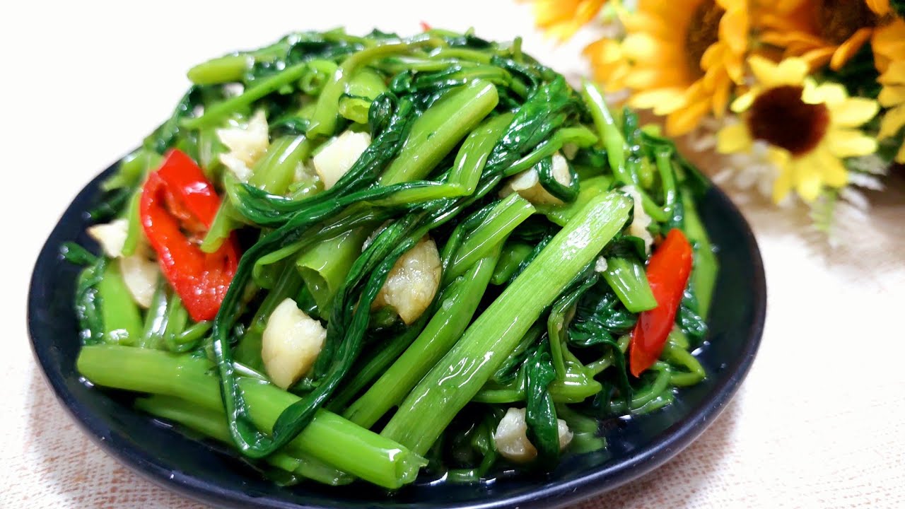 Bí quyết: XÀO RAU XANH, MƯỚT NGON NHƯ NHÀ HÀNG. Không bị khô, thâm đen ...