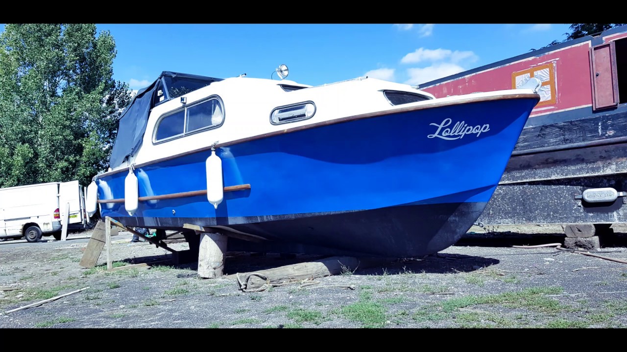 Lovely Freeman MK1 Classic Canal Cruiser Aldermaston UK - YouTube