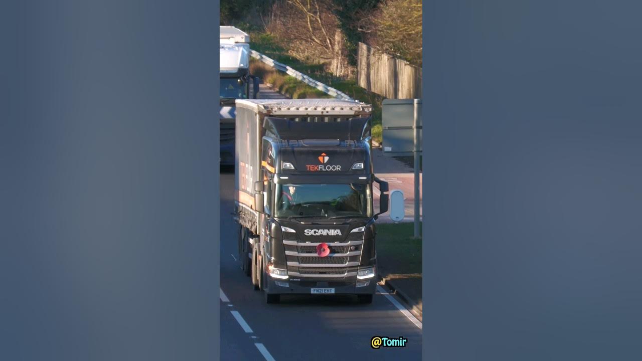 SCANIA R450 - TekFloor - A1(M) motorway #truckspotting #tomir #lkw #a1 #tir #scania - YouTube