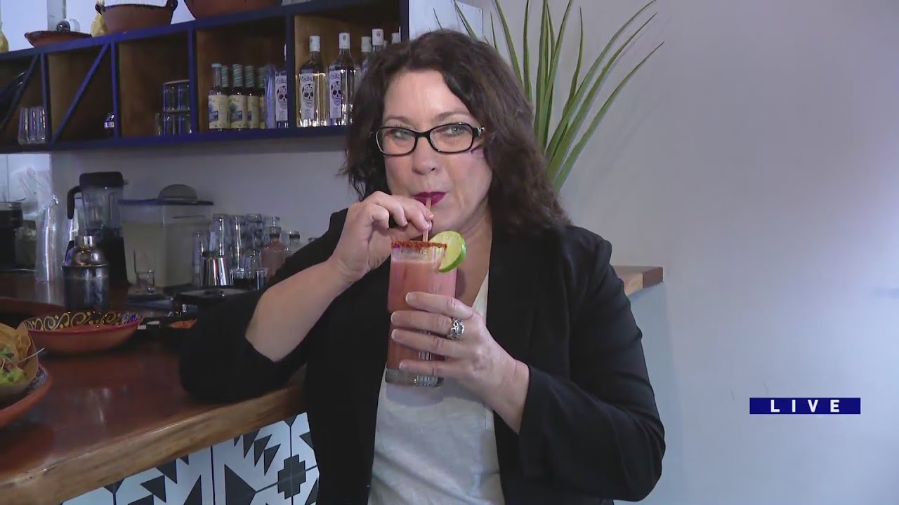Marcella Raymond tries a strawberry guava margarita - YouTube