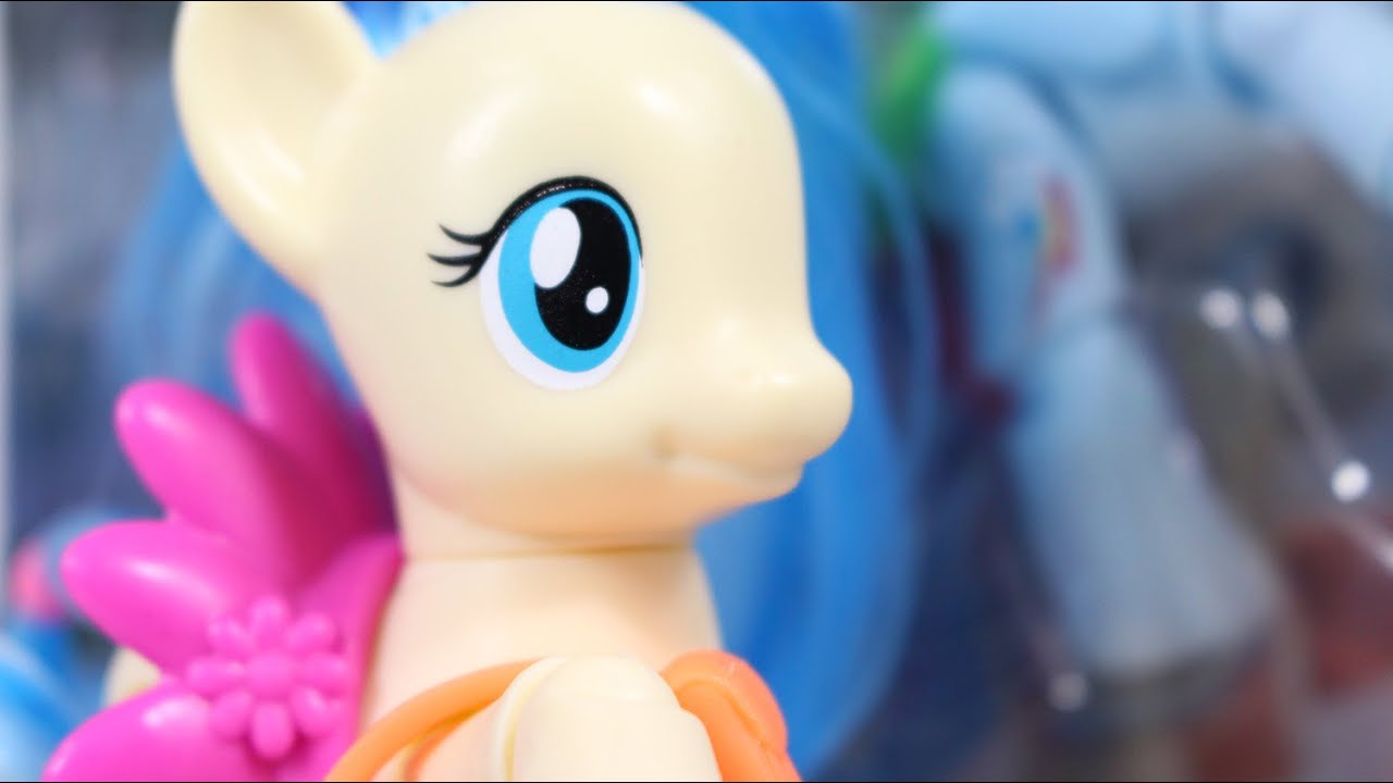 My Little Pony - Miss Pommel Runway Show Figure / Miss Pommel Kucyk do ...