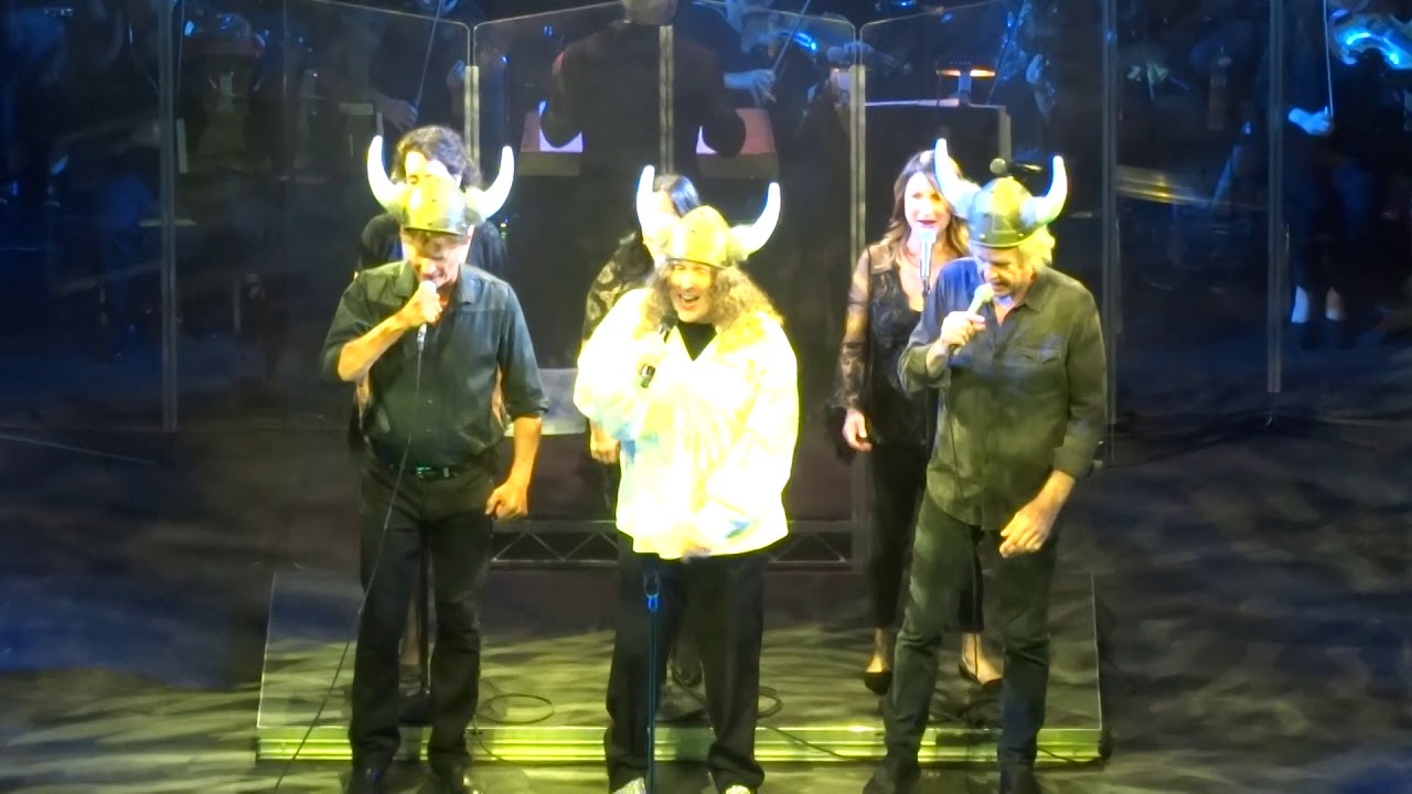 "Weird Al" Yankovic - "Weasel Stomping Day" (Live in San Diego 8-4-19 ...