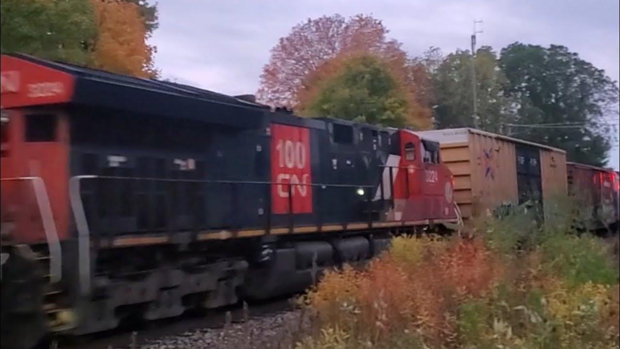 CN Freight Train 3302 & Centennial Locomotive 3224 Eastbound through Vicksburg Michigan #cnrail ...