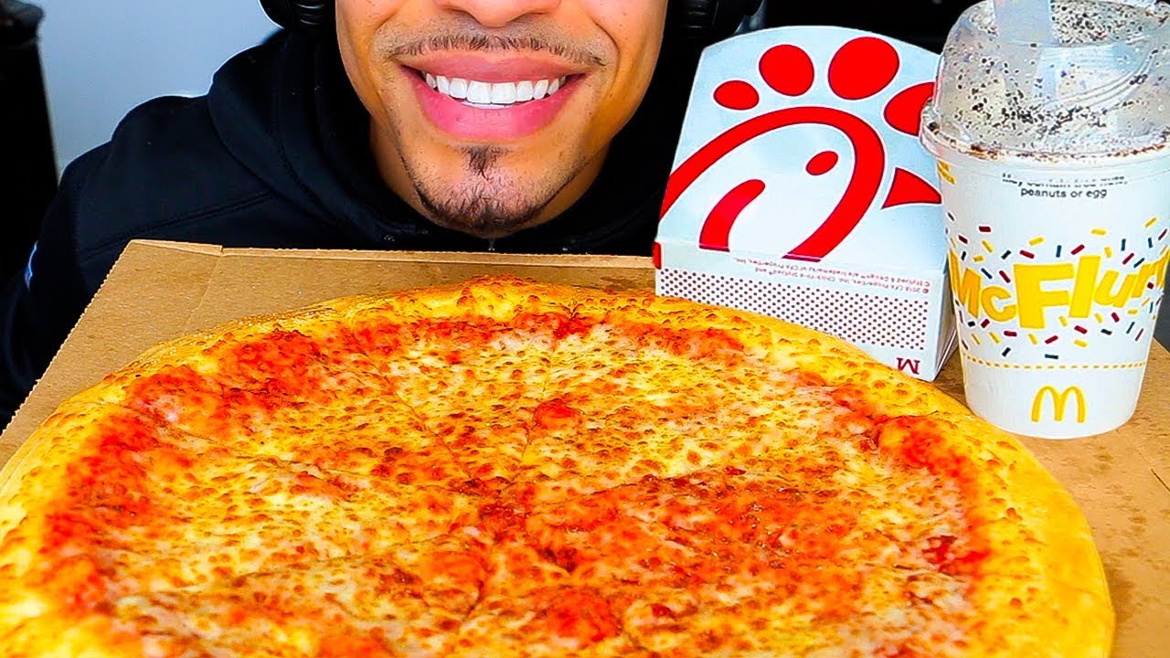 ASMR EATING CHEESE PIZZA MCDONALDS OREO MCFLURRY CHICK FIL A WAFFLE ...