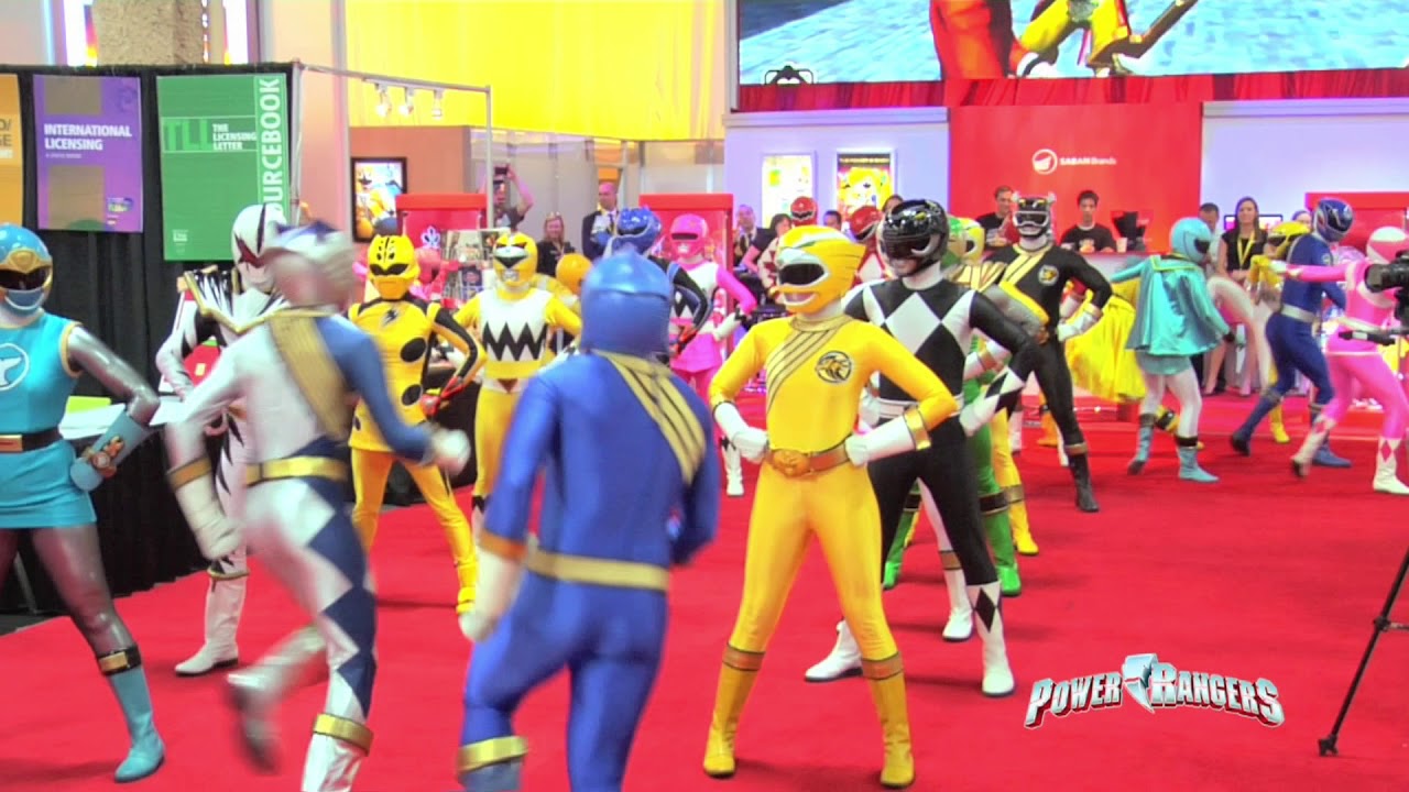Power Rangers Flash Mob - YouTube