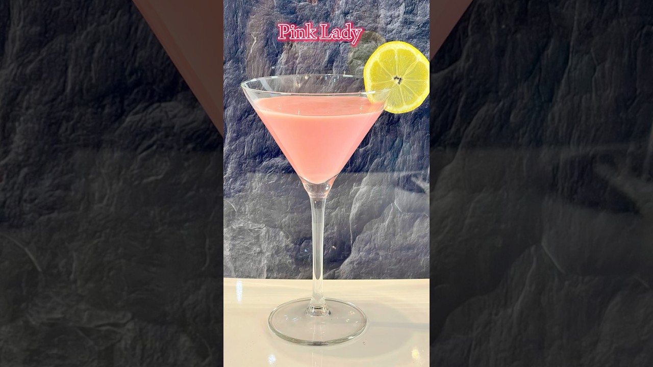 Pink Lady Cocktail (a creamy and easy to make drink) Recipe in the ...