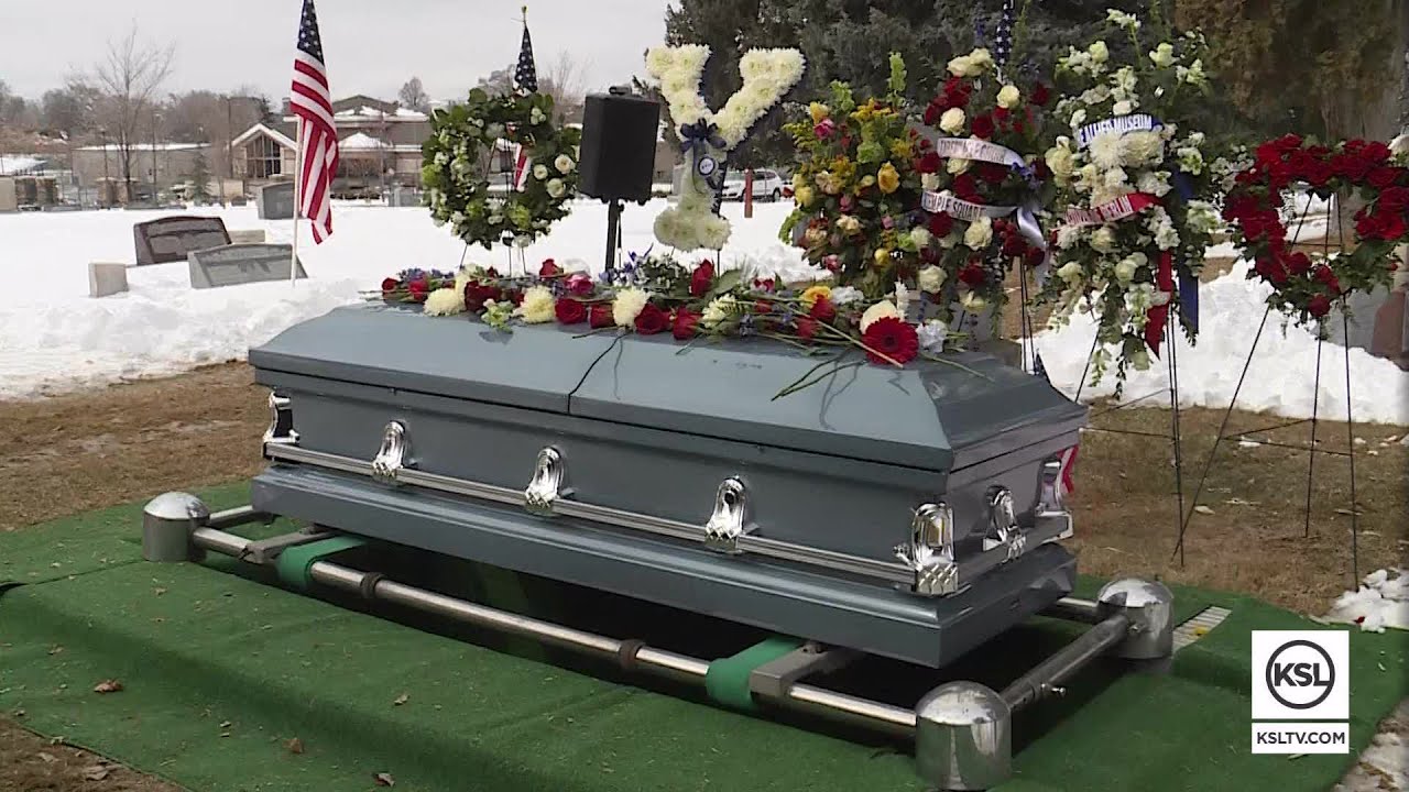 Funeral is sweet farewell to the Candy Bomber - YouTube