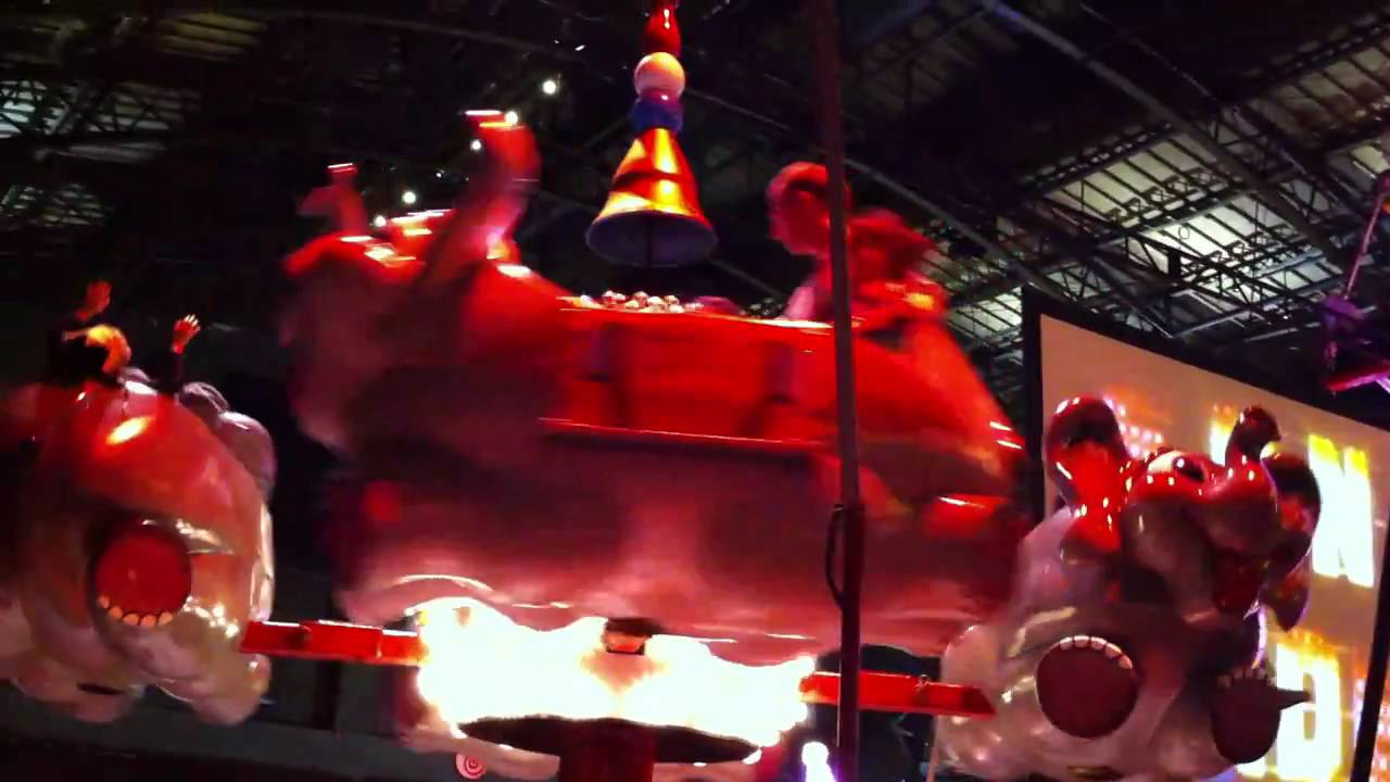 Elephant ride at the Carnival - YouTube