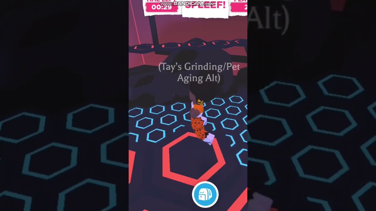 Playing the Spleef Mini game! | Roblox Adopt me - YouTube