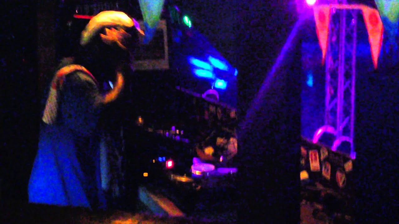 Sadar Bahar Live Beach Stage Suncebeat 7.2014 - YouTube