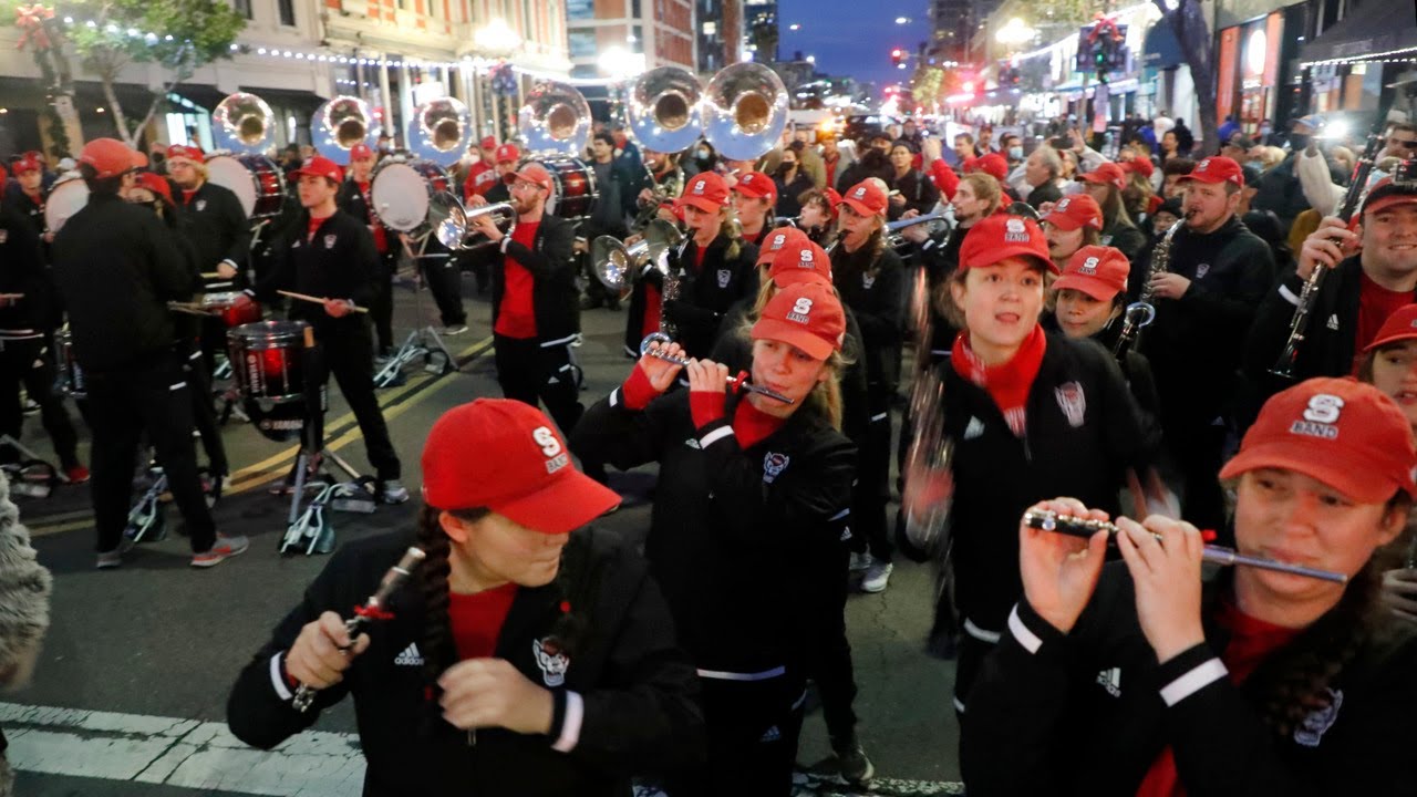 NC State Marching Band puts on a show in San Diego - YouTube