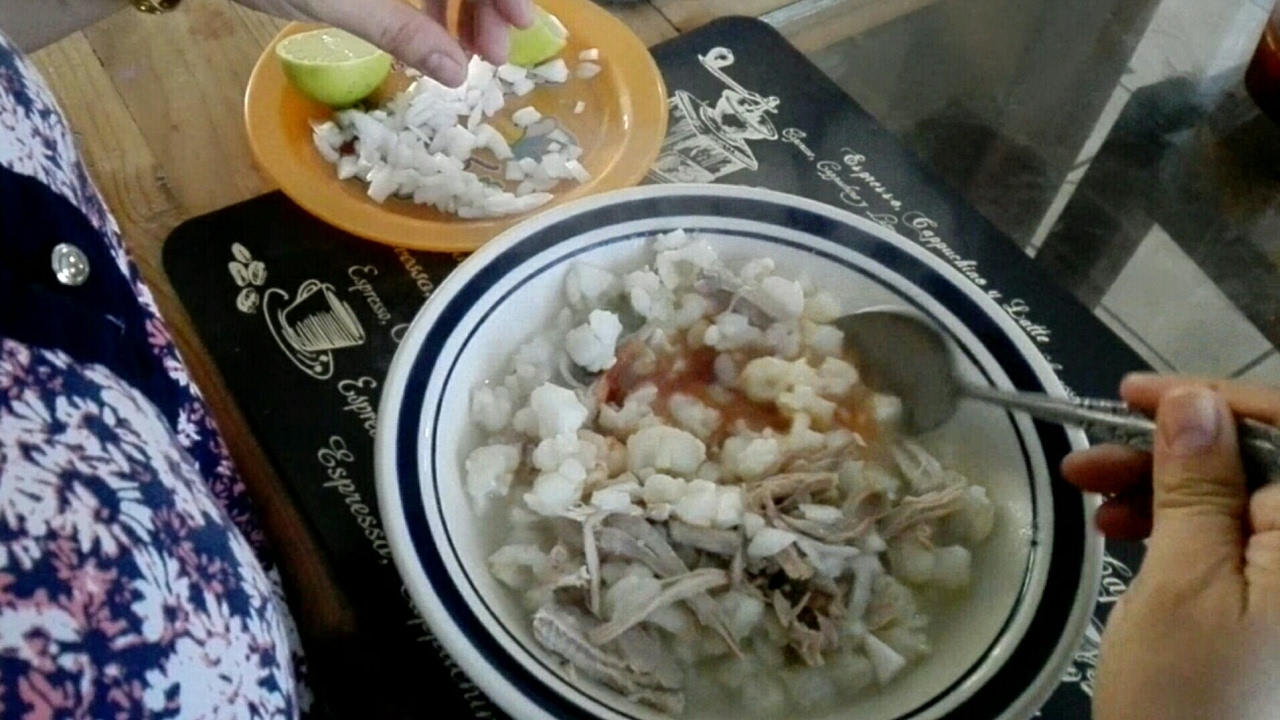 Pozole Mixteco - YouTube