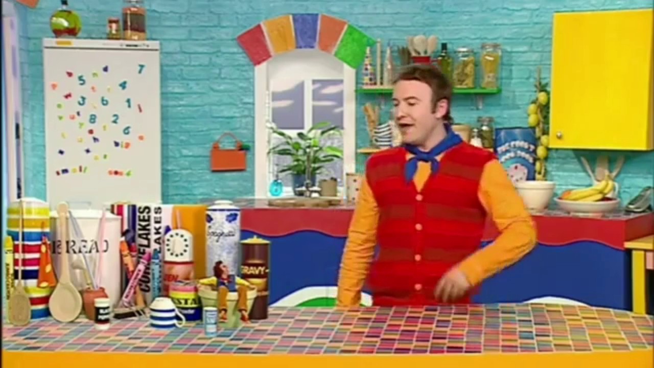 Big Cook and Little Cook have fun in the kitchen - YouTube