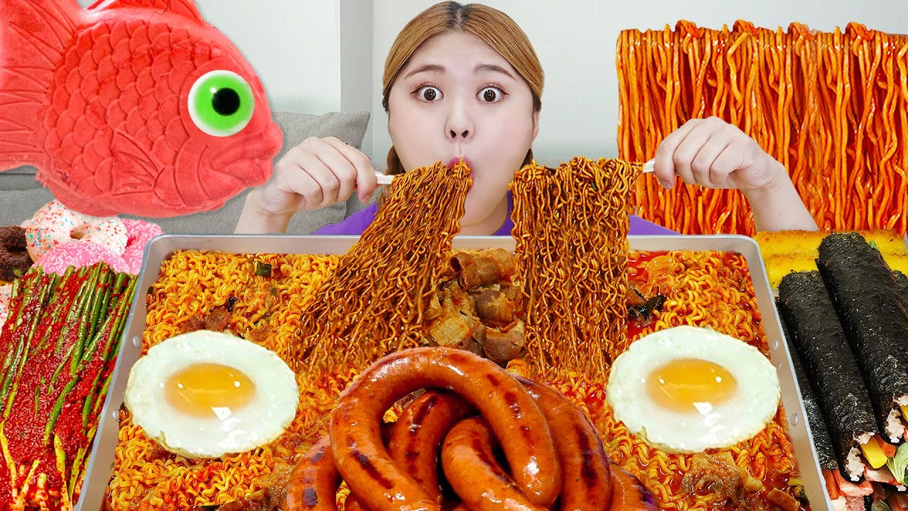 MUKBANG mì ramen Thịt bò Tteokbokki cay MUKBANG HIU - YouTube