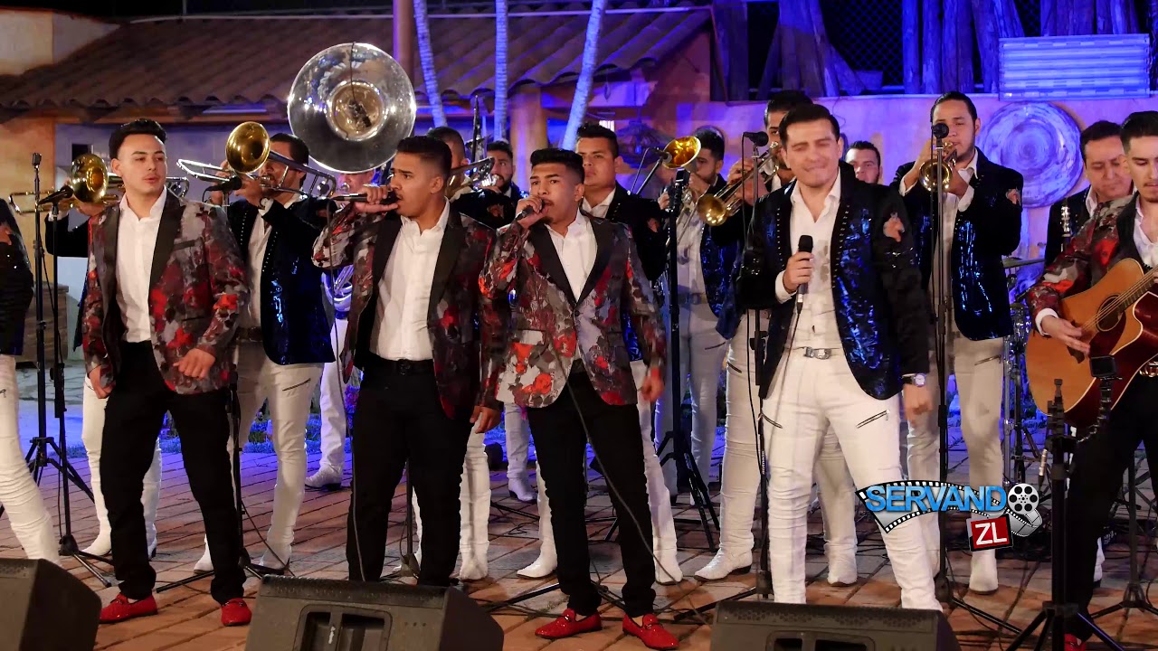Los De La Calle Ft. La Decima Banda - En Mi Chevy (En Vivo 2019) - YouTube